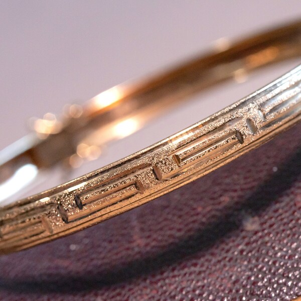 Latch Bracelet - Etsy