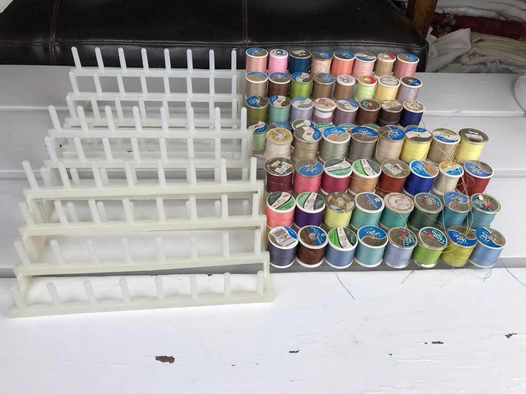 5 Plastic Thread Holders + 64 Spools of Thread-all Vintage-multi ...
