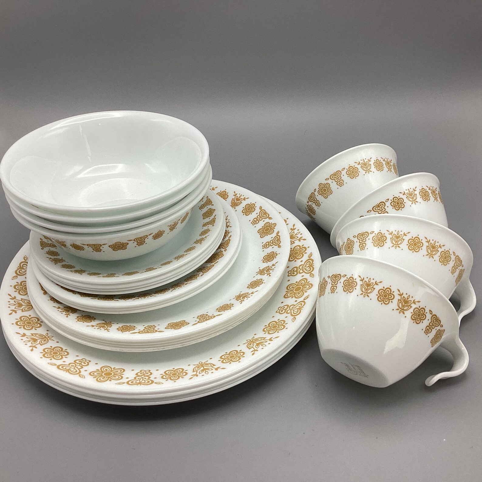 Vintage Corelle 24-piece Dinnerware Set * "butterfly Gold" - Etsy