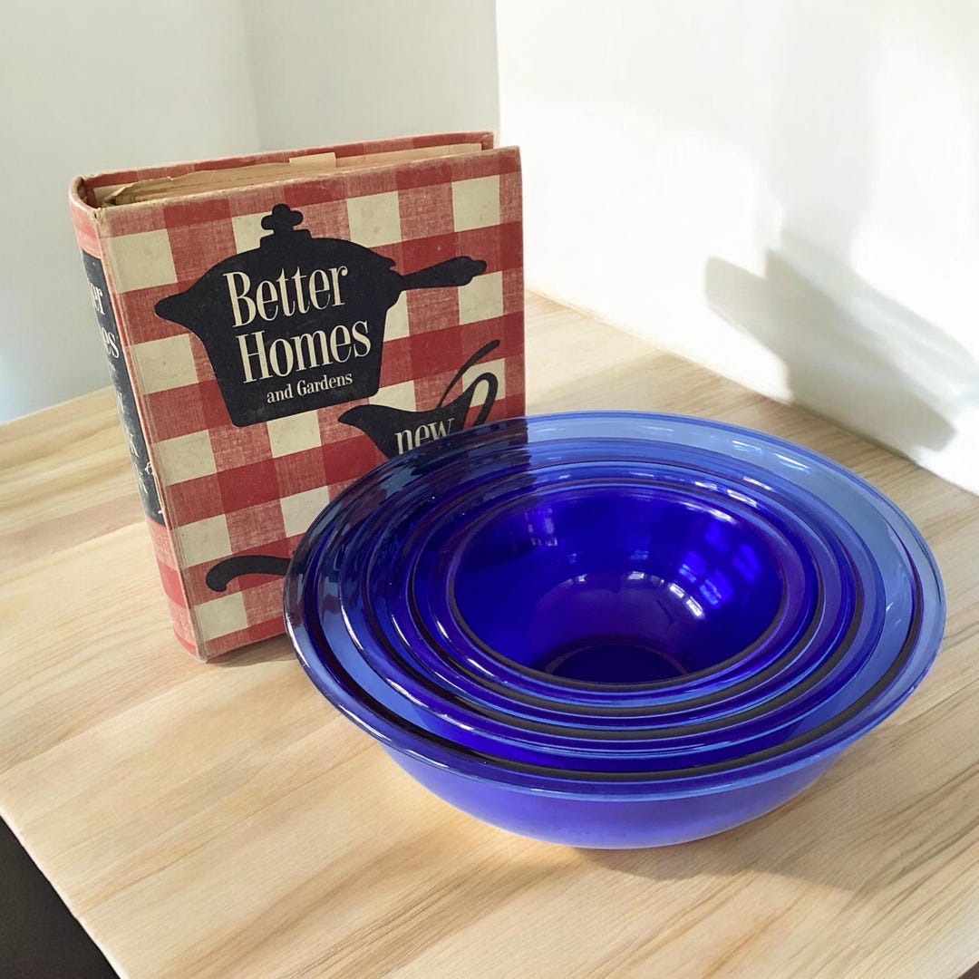 Pyrex Originals Cobalt Blue Glass Nesting Mixing Bowl Set of 4 - Etsy