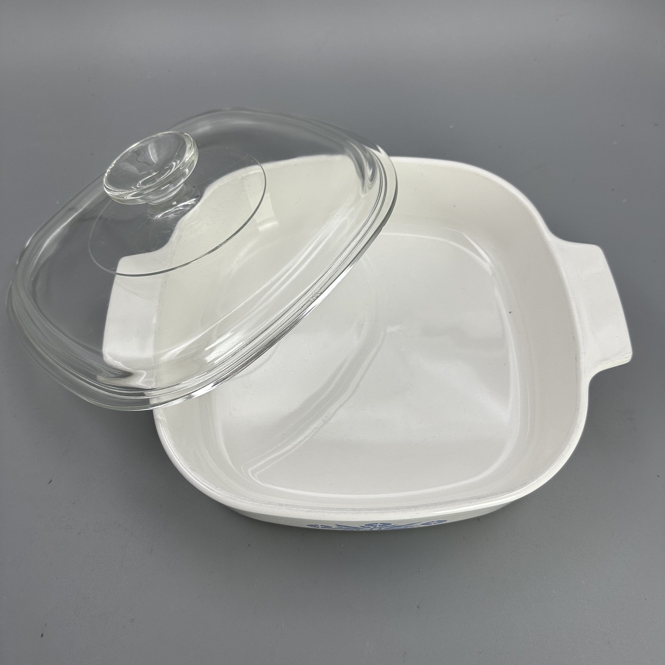 1-1/2 Quart Corning Square A-8-B Casserole With Lid * Cornflower Blue ...