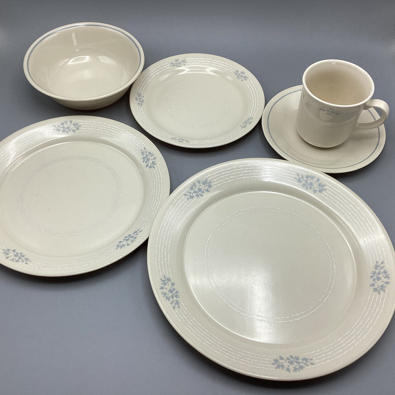 Vintage Corelle 24-piece Dinnerware Set * "lace Bouquet” - Etsy