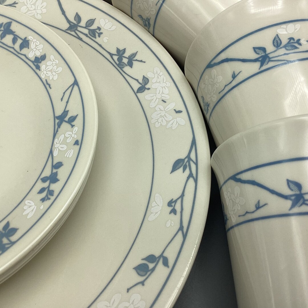 Vintage Corelle 20-piece Dinnerware Set * "first of Spring” - Etsy