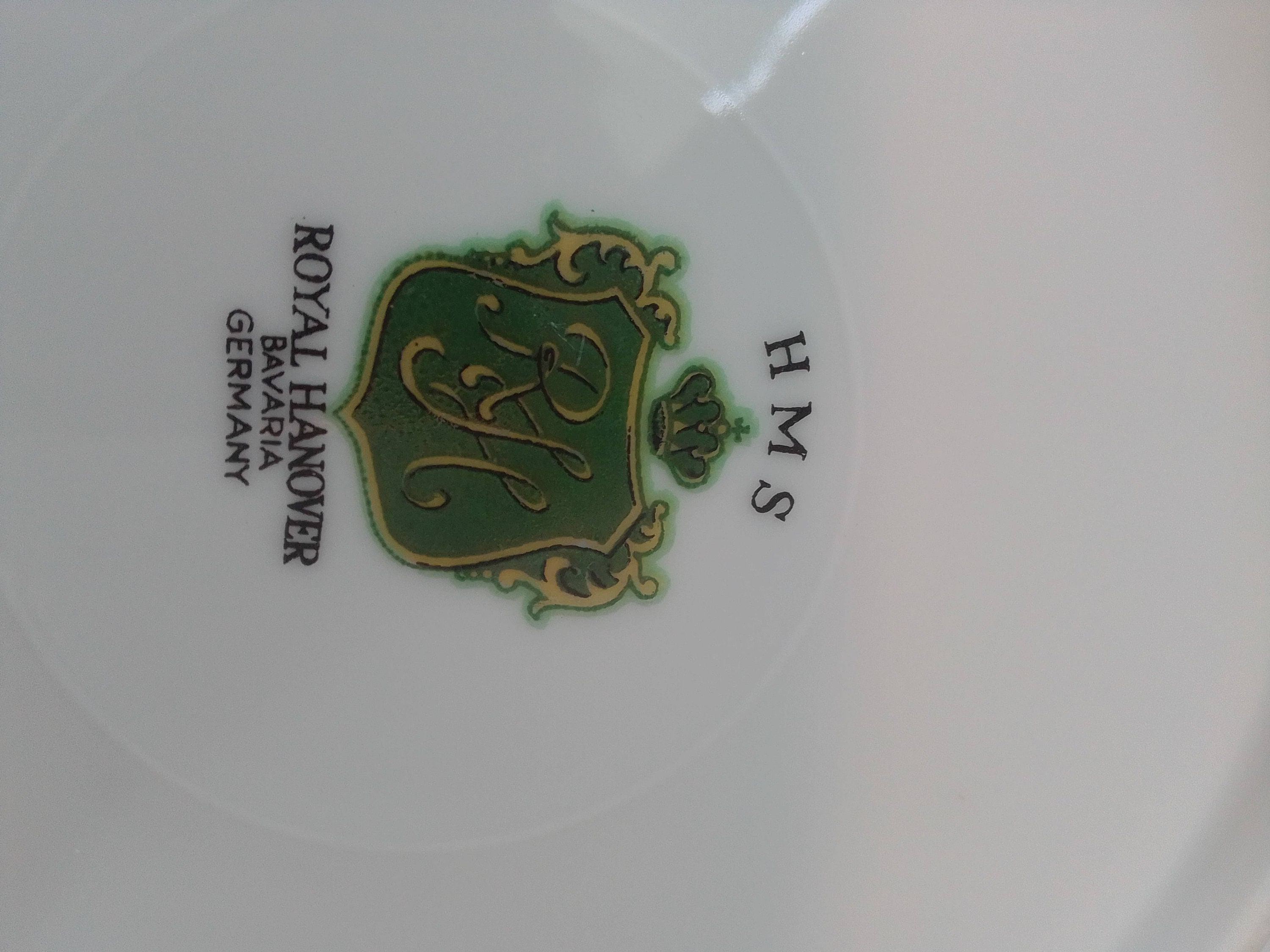 H. M. S. Royal Hanover Bavaria Germany Fruit Nuts Dish With Gold Trim ...