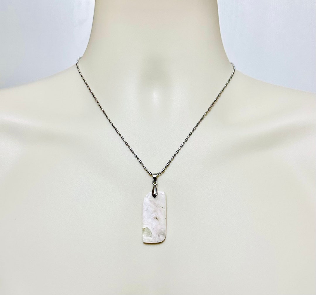 Rare Greenland Tugtupite Tenebrescence Pendant Unisex Tenebrescent ...