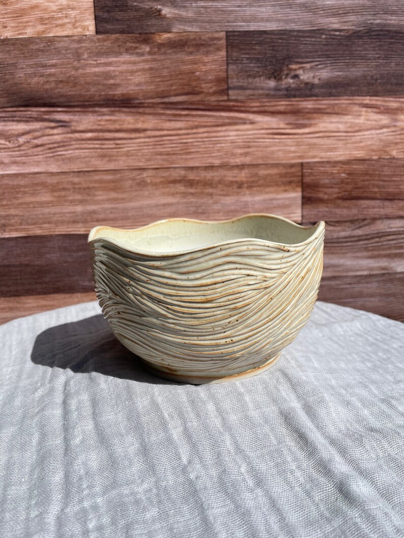 Wavy Textured Bowls - Etsy