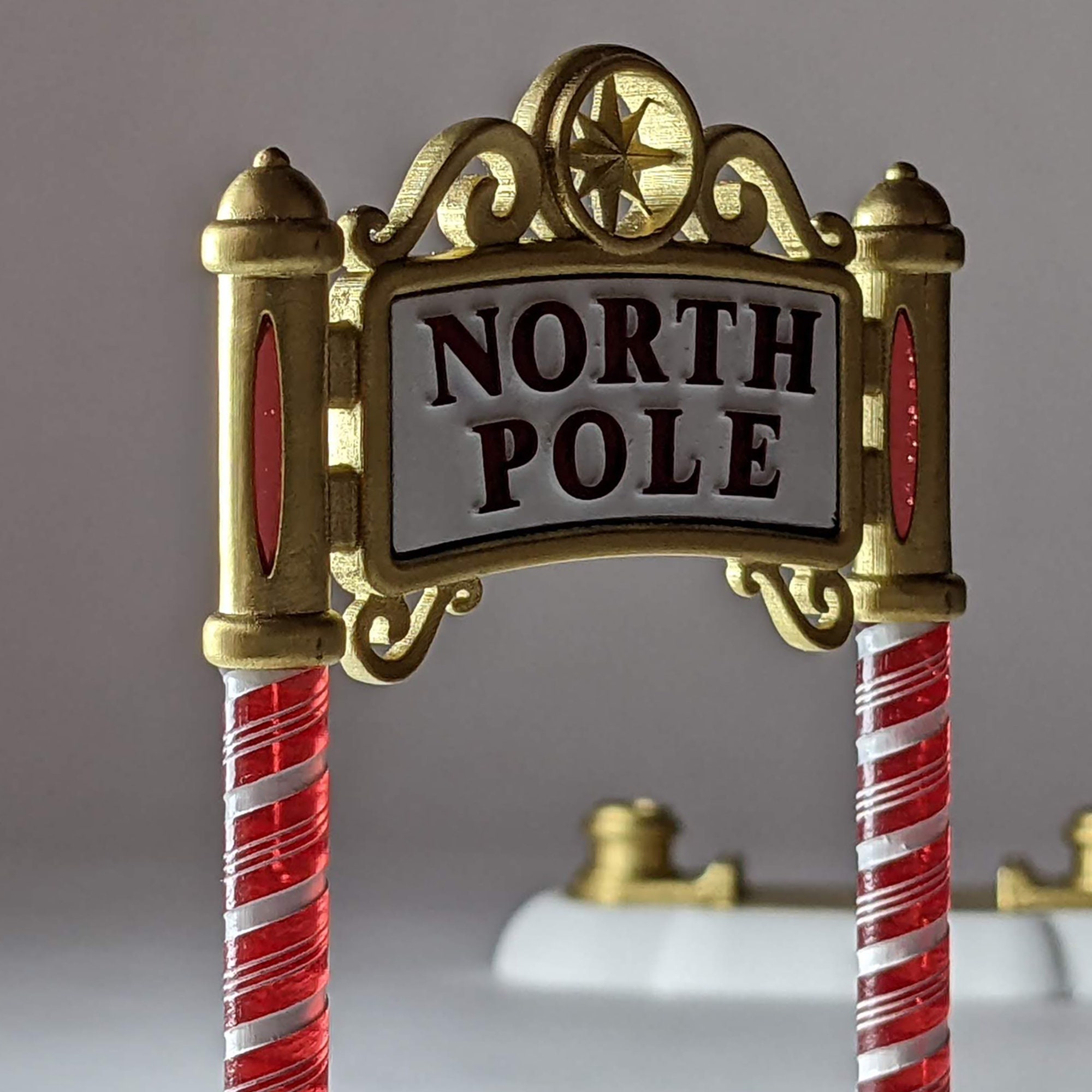 North Pole Arch, N-scale Train Scenery, North Pole Railway Train Track ...