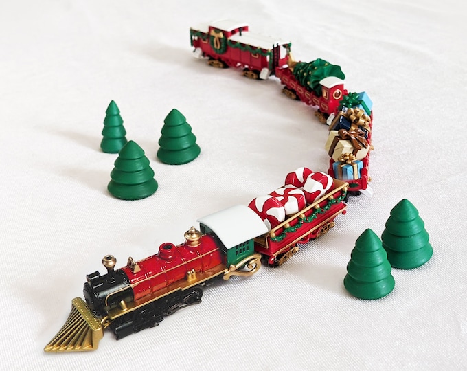 Christmas Electric Train Set N-scale (locomotive + 3 Train Cars), North ...