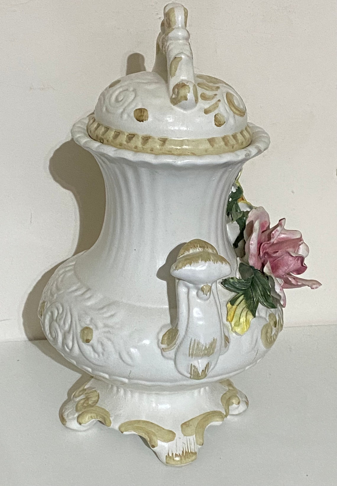 Vintage Handmade Italy Capodimonte Urn Pink Rose, Flowers and Lid ...