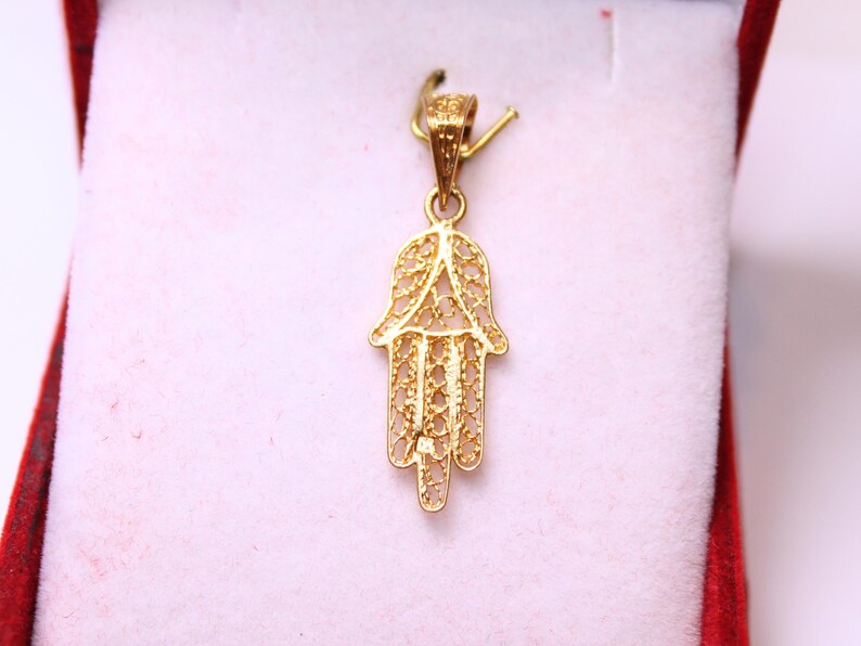 18K Gold Hamsa Hand Pendant | Dainty Evil Eye | Envy Protection Amulet ...
