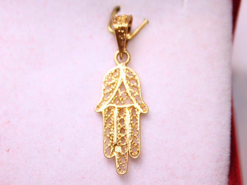 18K Gold Hamsa Hand Pendant | Dainty Evil Eye | Envy Protection Amulet ...