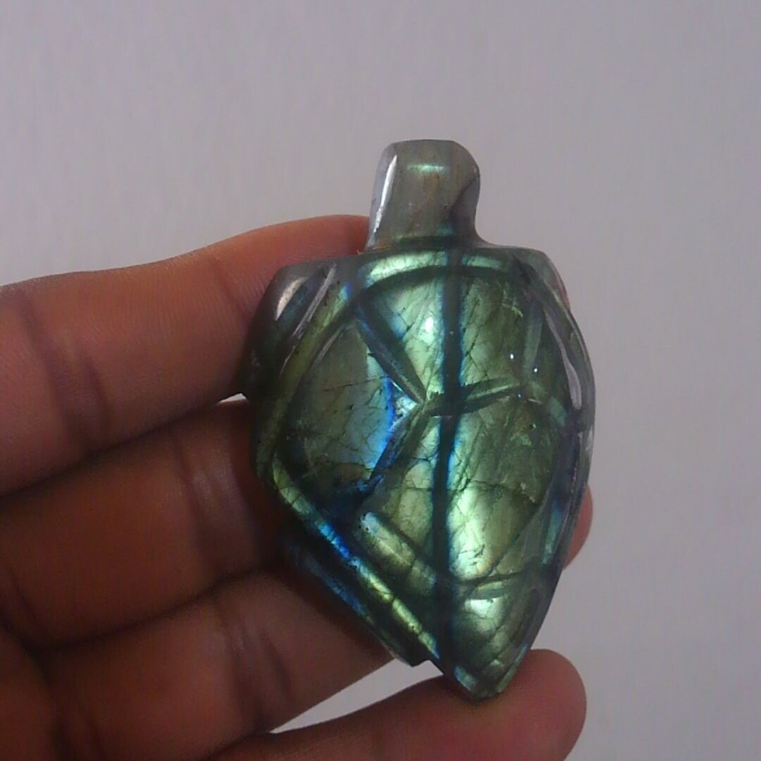 Spectrolite 71 Gr Green Blue Turtle Shape - Etsy