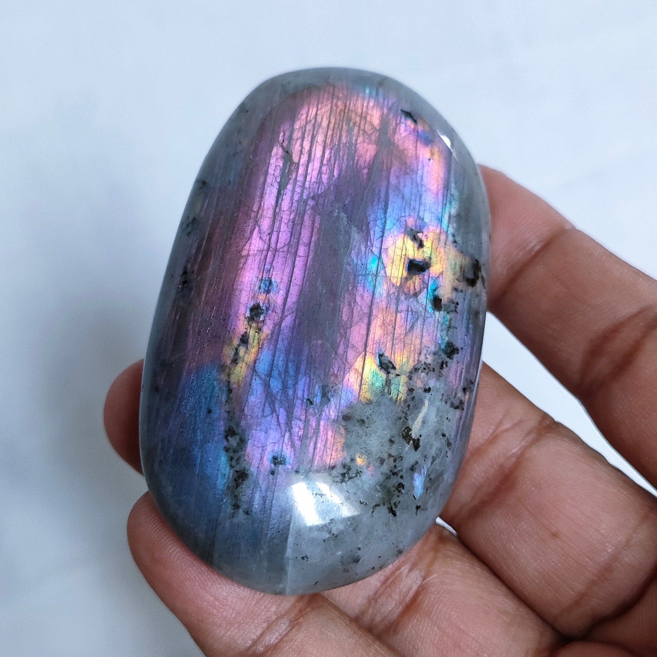 Labradorite 116Gr purplish pink oval pebble | Etsy