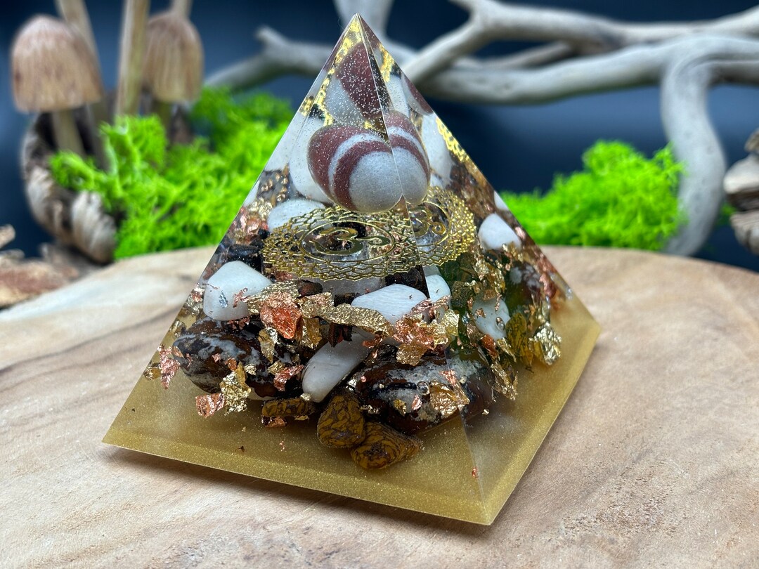 Pyramid of Divine Awakening Shiva's Blessing, Handcrafted Orgonite With ...
