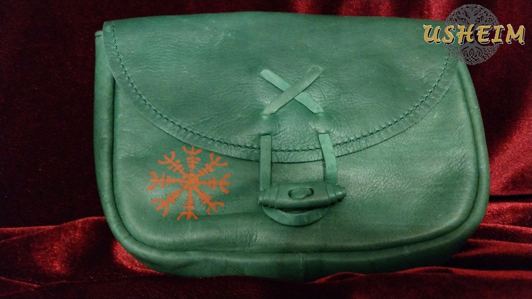 Gürteltasche „Trell“ mit Helm of Awe- Leder grün Wikinger Vikings ...
