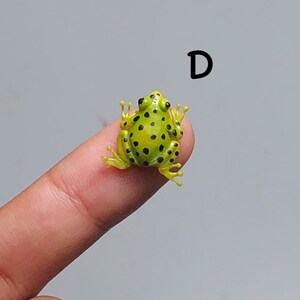 1 Piece of Miniature Frog - Etsy