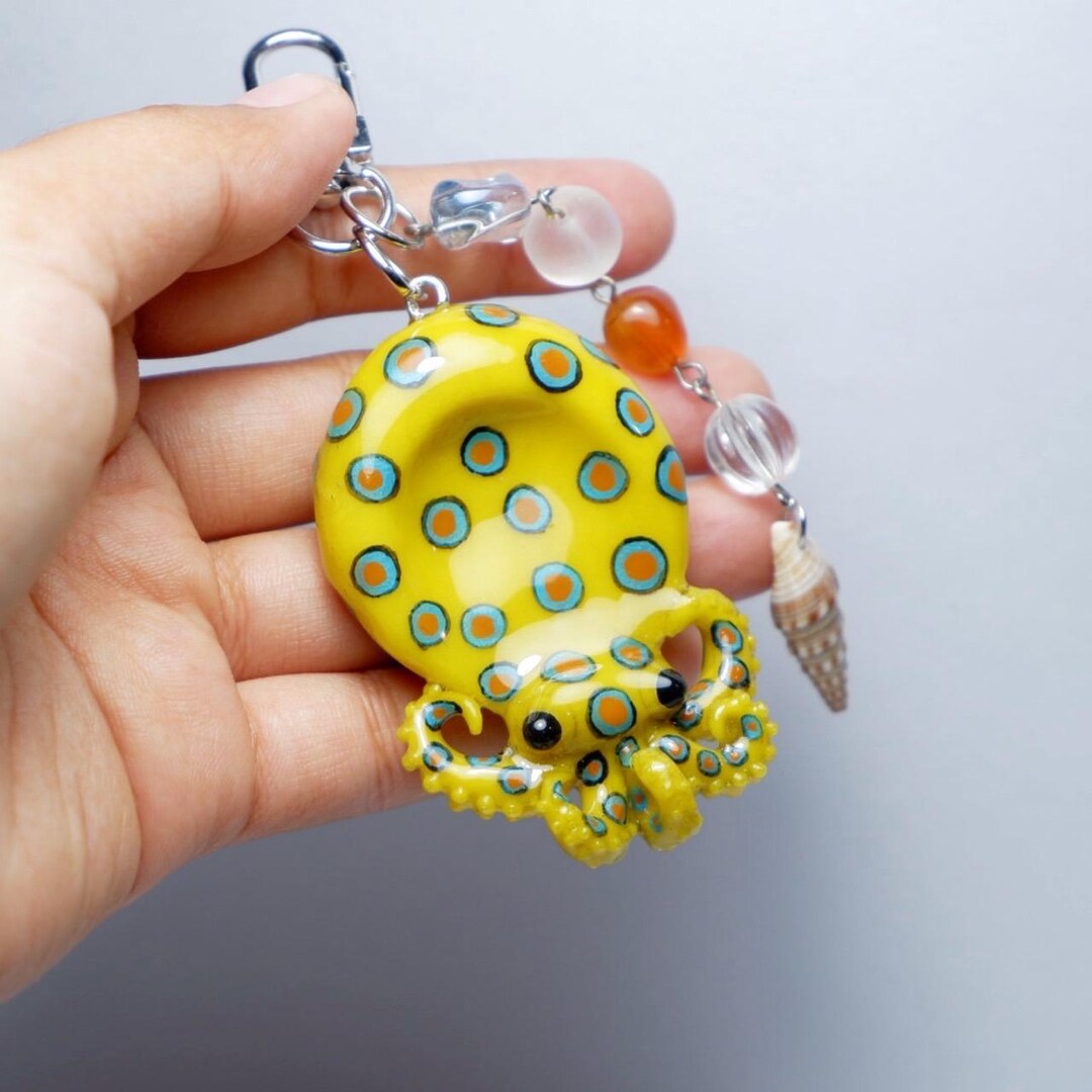 Worry Stone, Polymer Clay Blue-ringed Octopus Keychain, Handmade ...