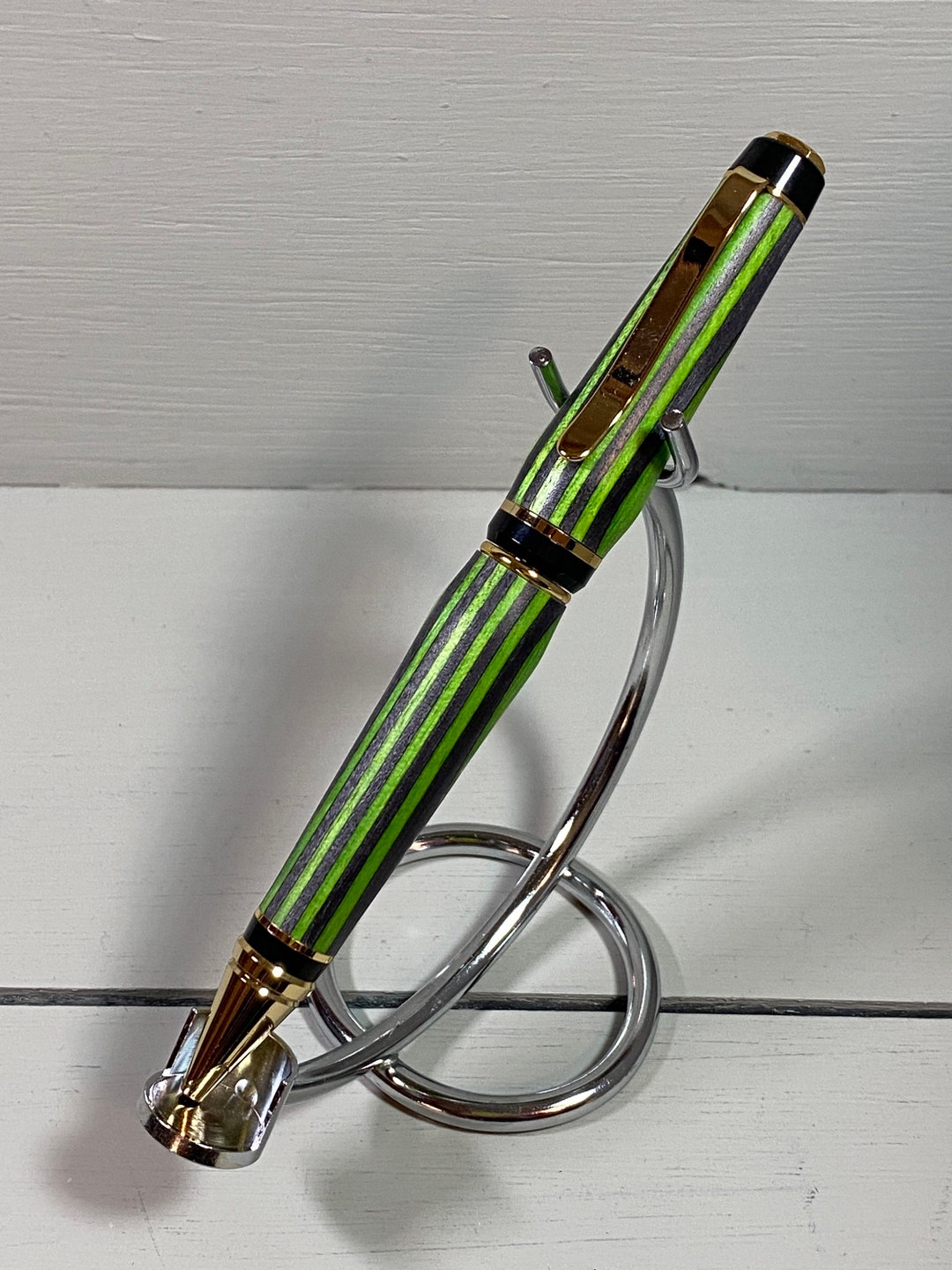 GREEN WITH ENVY - A Handcrafted Cigar Pen Made of Composite Wood ...