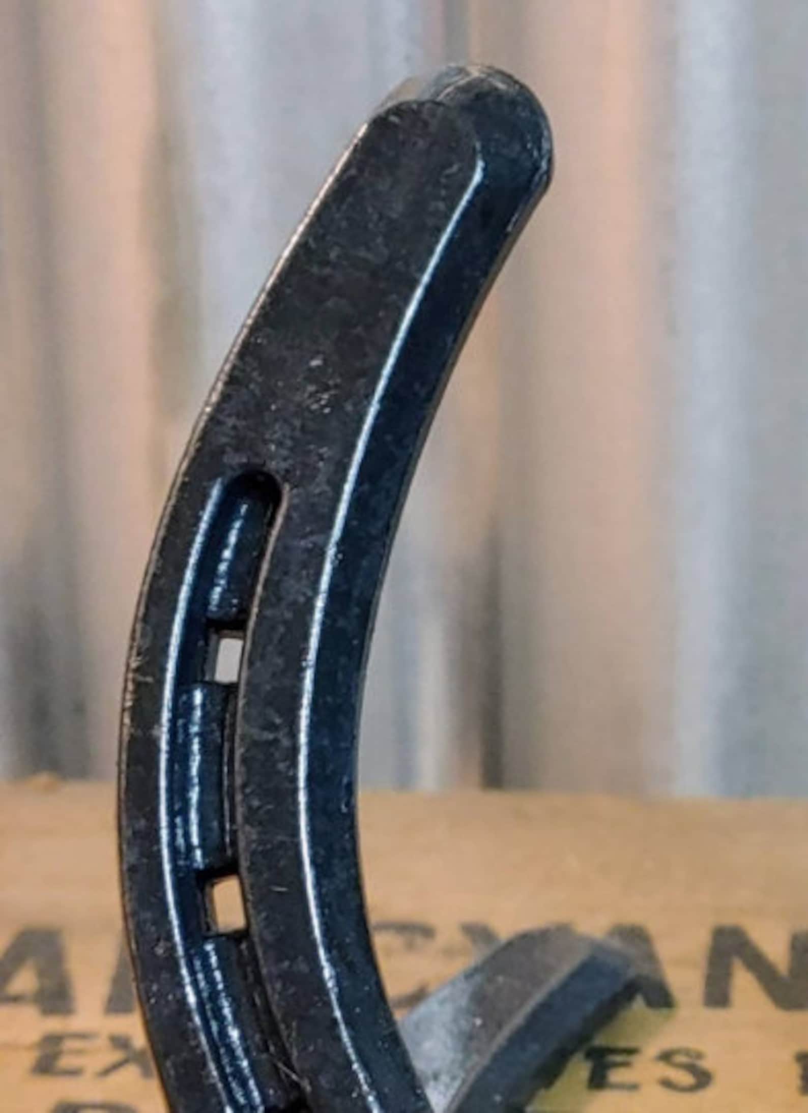 Vertical Belt Buckle Display 3-10 Buckles - Etsy