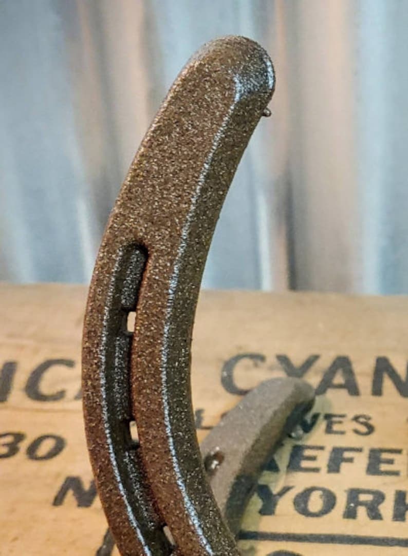 Vertical Belt Buckle Display 3-10 Buckles - Etsy