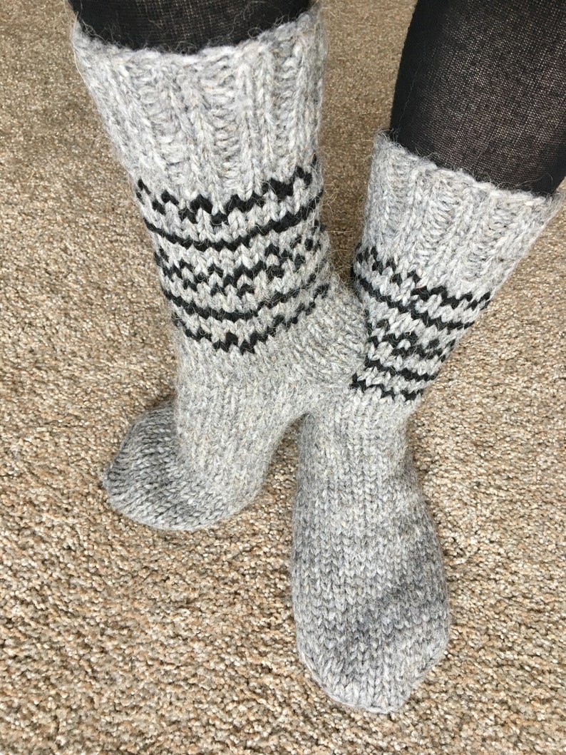 Men's Hand Knitted Wool Socks Thick Large Sizes Pure Wool Socks Bed ...