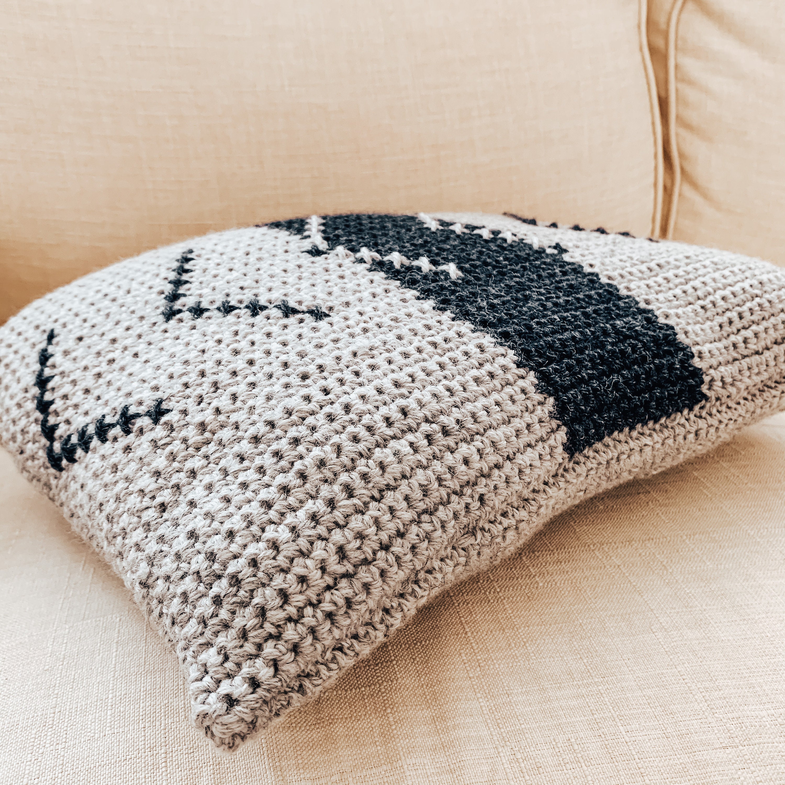 CROCHET PATTERN Crochet Pillow Home Decor Modern Pillow | Etsy