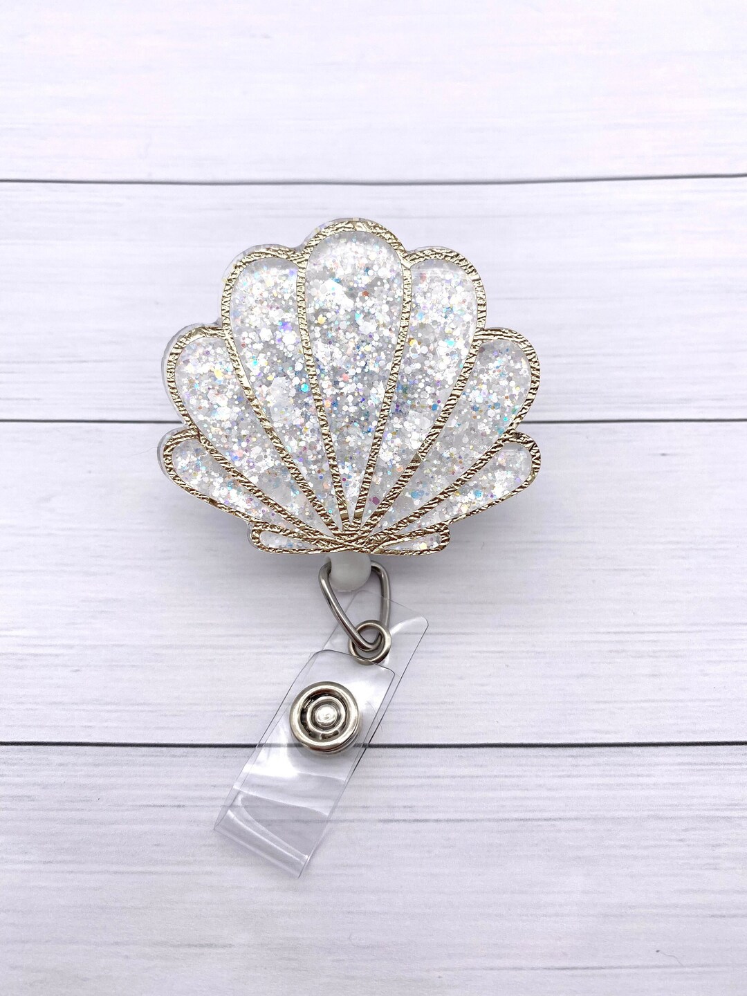 Shell Badge Reel, Clam ID Holder, Clamshell, Nurse Gift, Teacher ...