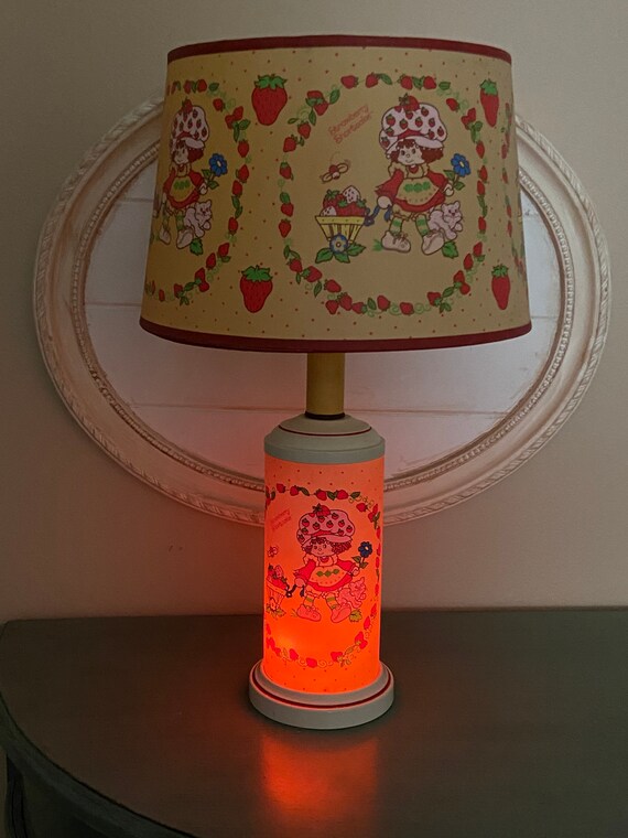 Rare Strawberry Shortcake nursery lamp/ nightlight from the 1980s Home ...