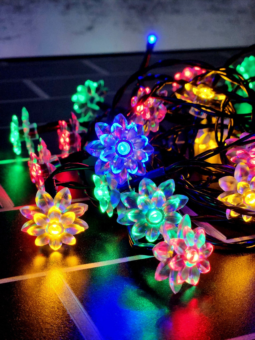 Solar Lotus Flower String Lights – 30 LED Lights | 21 Ft Strand | Pick ...