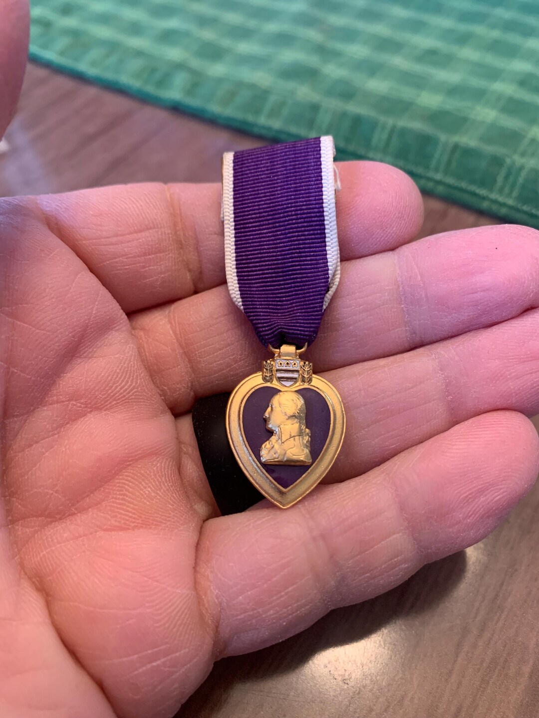 Vintage Purple Heart From Vietnam Veterans Estate This is a Small ...
