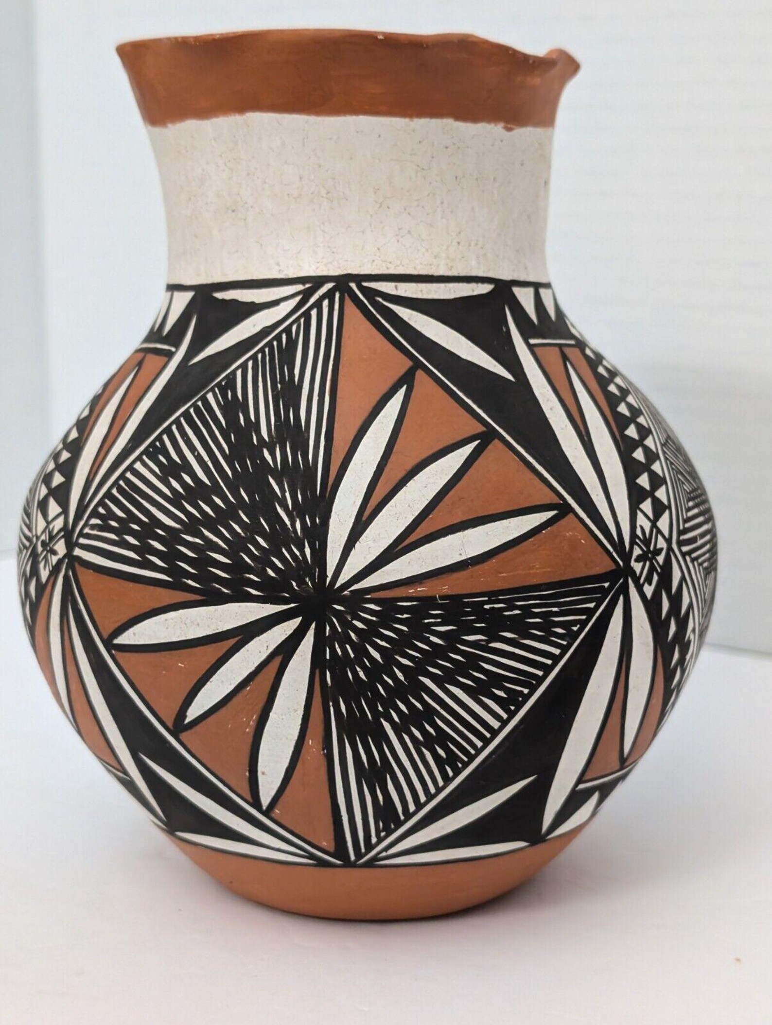 Native American Acoma Geometric Pattern Polychrome Vase Signed Cerno ...