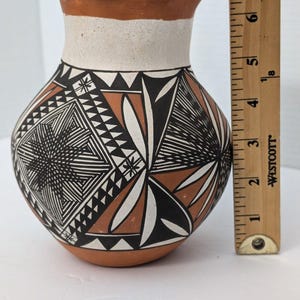 Native American Acoma Geometric Pattern Polychrome Vase Signed Cerno ...