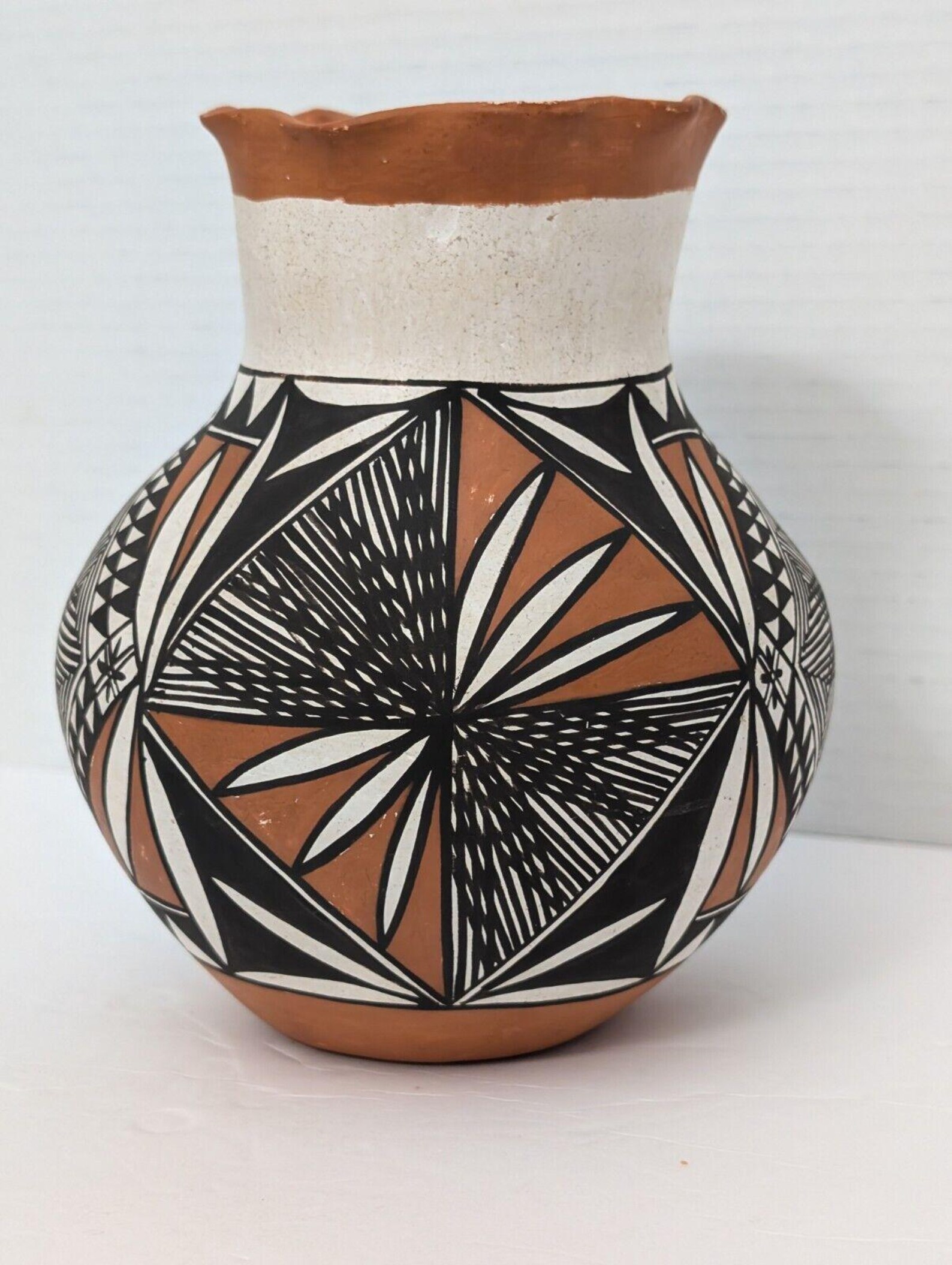 Native American Acoma Geometric Pattern Polychrome Vase Signed Cerno ...