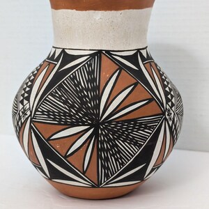 Native American Acoma Geometric Pattern Polychrome Vase Signed Cerno ...