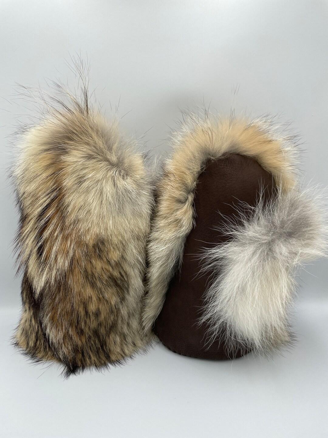 Real Coyote Fur Mittens With Dark Brown Leather - Etsy
