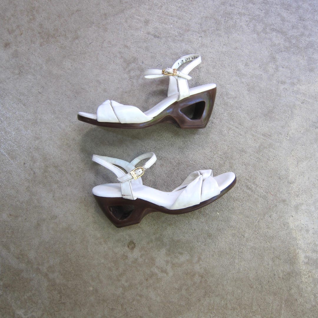 80s White Faux Leather Yo-yo Cut Out Wedge Sandals – Boho High Heel ...