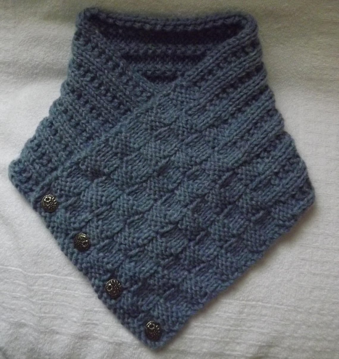 Elegant Neck Warmer Knitting Pattern - Etsy