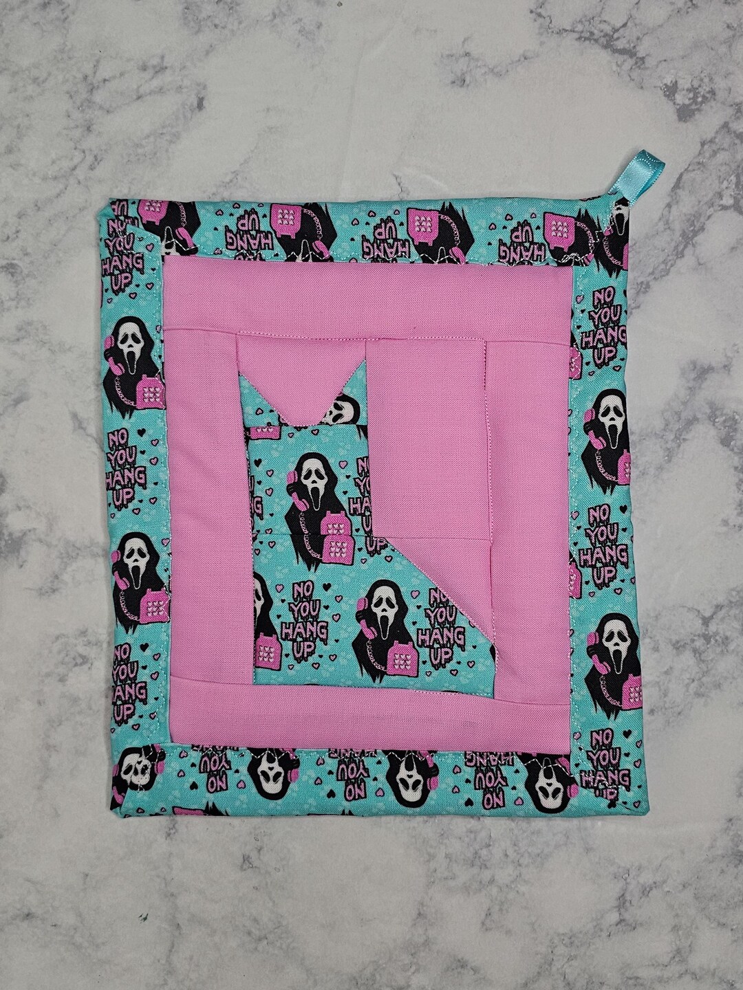 Horror Movie Ghostface Potholder: Halloween Spooky Season Kitchen Decor ...
