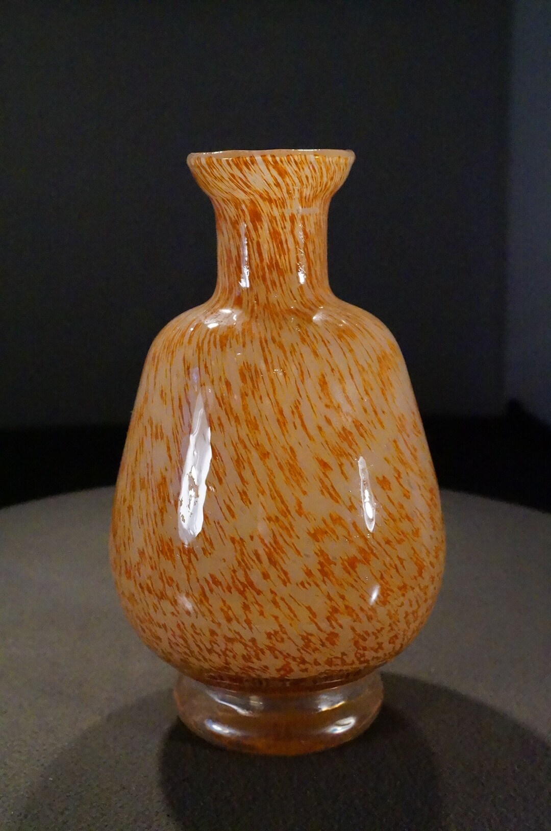Antique Vintage Hand Blown Art Glass Flower Vase Center Piece Table Top Home Decor Art Deco