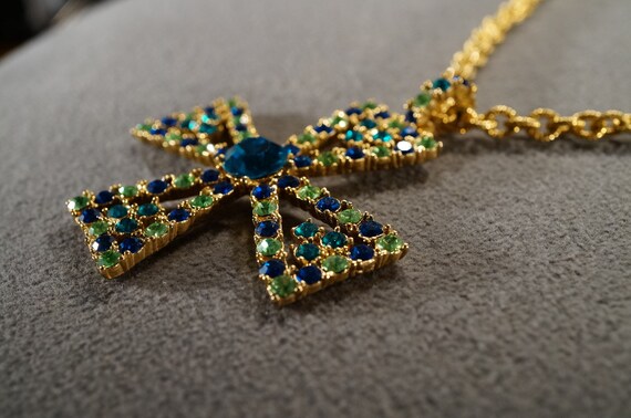 Vintage Yellow Gold Tone Religious Cross Crest Design… - Gem