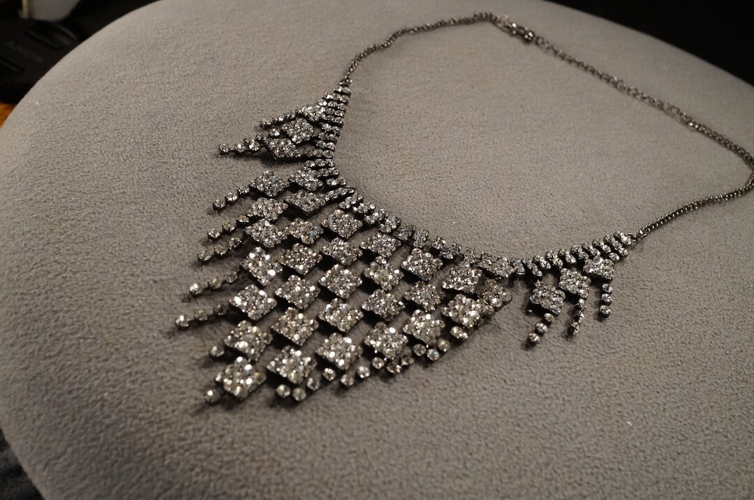 Vintage Bib Design Necklace Chain Silver Tone Multi Round Prong Set ...