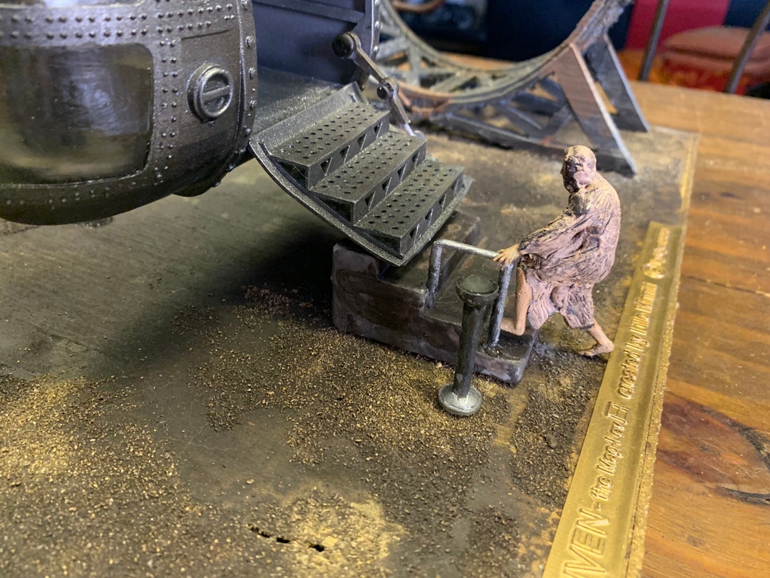 Riven’s Mag-lev Diorama - Etsy