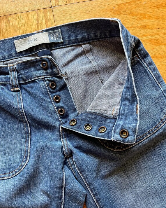 Y2K Gap low rise flares with snap fly, size 0 - Gem