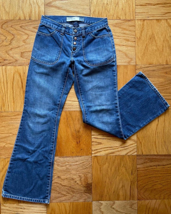 Y2K Gap low rise flares with snap fly, size 0 - Gem