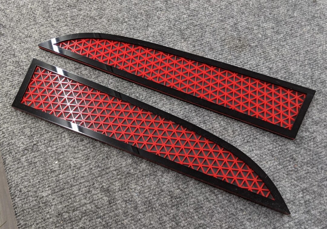 Triangle Mesh Badges - Fits 2011-2016 Super Duty® - Black/red/matte ...