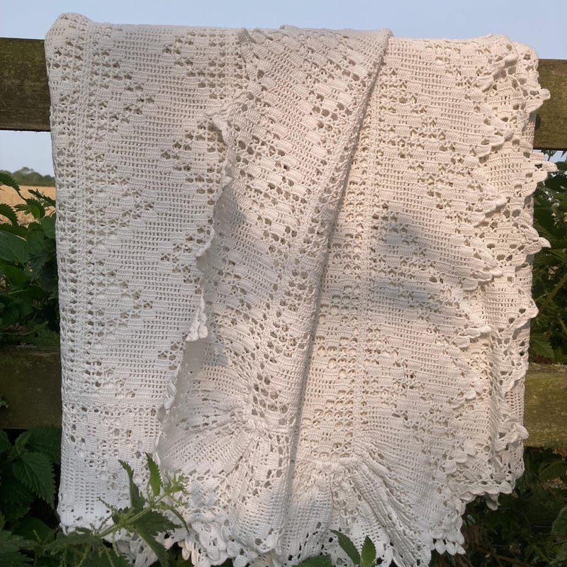 Candlewick Bedspread - Etsy UK