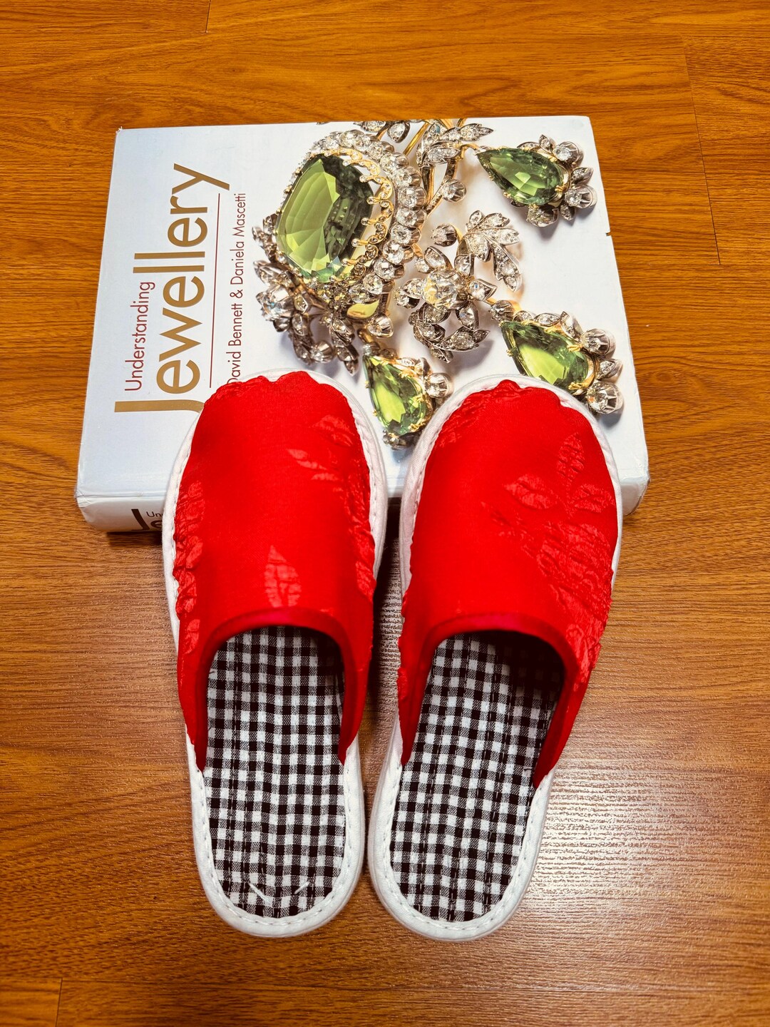 Handmade Multi-layer Sole Cloth House Slippers – A Blend of Comfort and ...