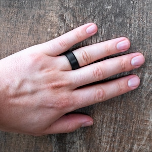 8mm Black Silicone Wedding Band | Unisex Rubber Activity Ring - Etsy