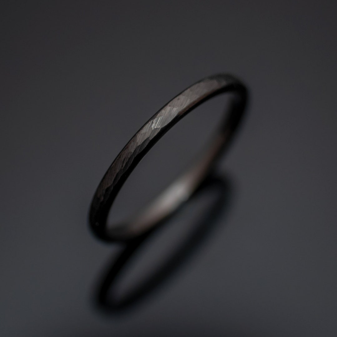2mm Hammered Gunmetal Tungsten Wedding Band | Unisex Gunmetal Ring - Etsy