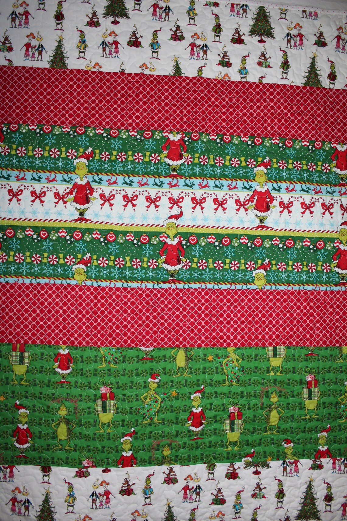 Christmas Grinch Quilt Grinch Lap Quilt Christmas Throw | Etsy